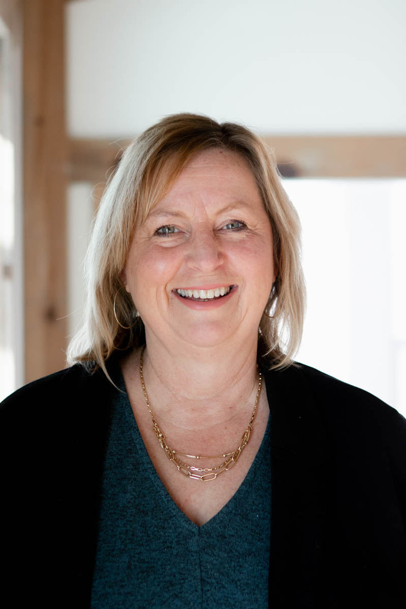 About Us– Pineridge Hollow